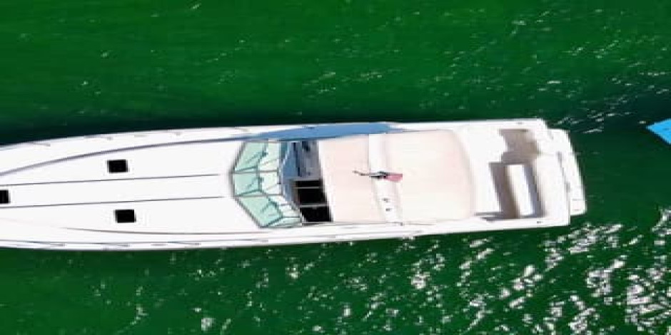 50' Yacht Rental in Miami Beach with Captain and Champagne - UNATION