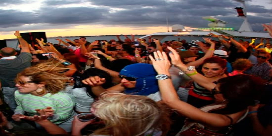 Dance the Wave NYC Booze Sunset Yacht - UNATION