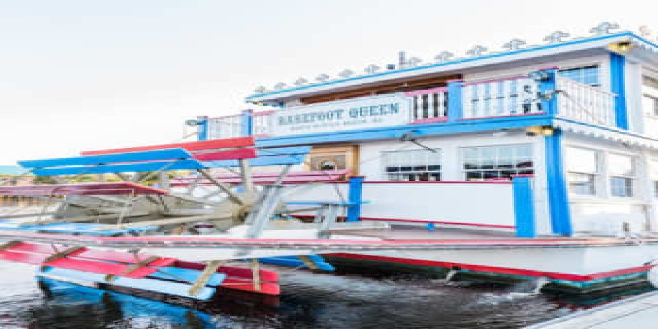 Barefoot Queen Sightseeing Cruise - UNATION