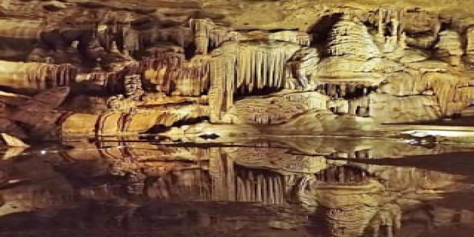 Cave Without a Name Admission Ticket with Guided Cavern Tour - UNATION