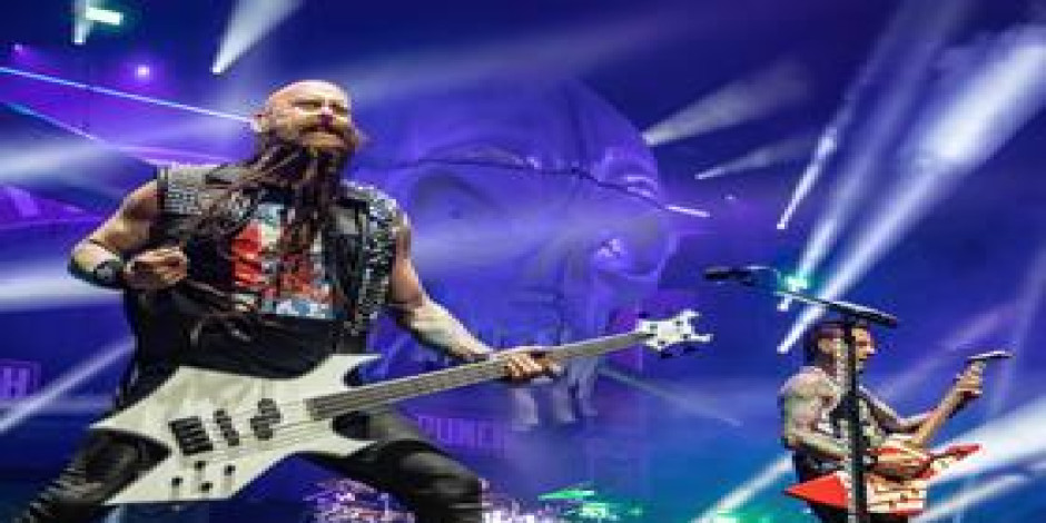 Five Finger Death Punch with Cody Jinks and Eva Under Fire Grand Rapids ...