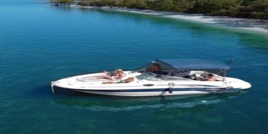 26Ft Miami Private Boat Tour for 11 ppl, 2 & 4 Hrs Free Champagne - UNATION