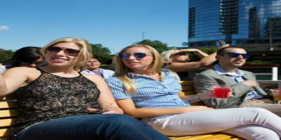 Chicago: Architecture River Cruise From Michigan Avenue - UNATION