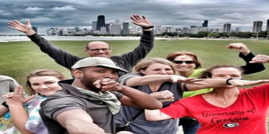 Bikes, Bites, and Brews: Chicago's Signature Dishes Bike Tour - UNATION